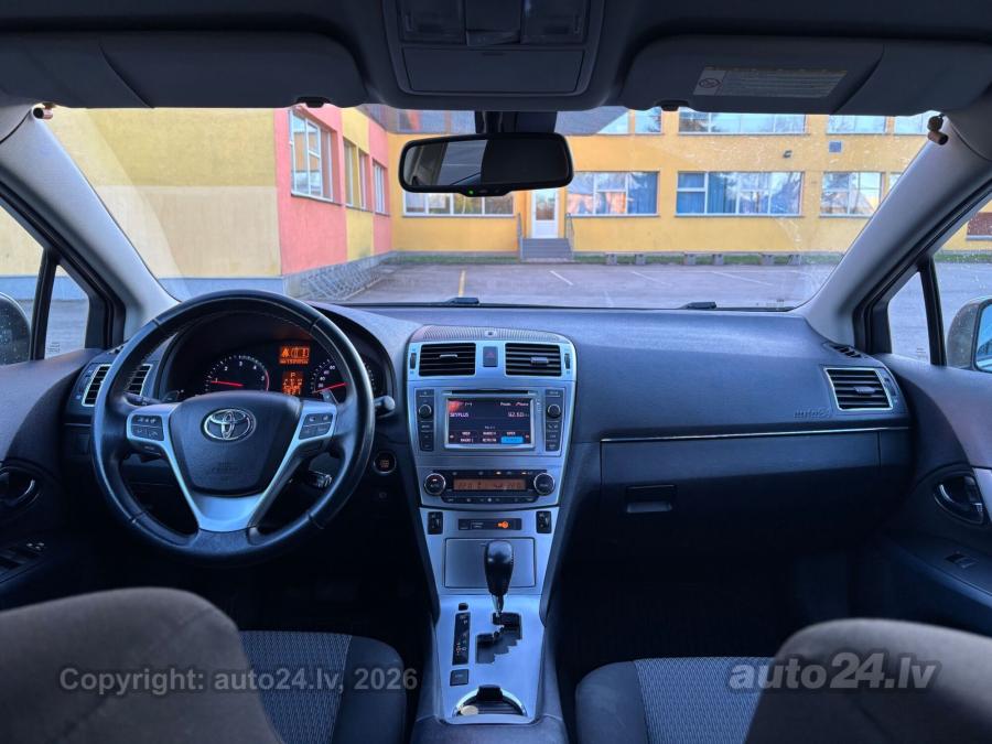Pelēks Toyota Avensis 2012 Paide, ar dzinēja tilpumu 2.20 L un nobraukumu 193 tūkst. km par 7900 €, foto 12 vietnē AUTOMOTO.COM.LV