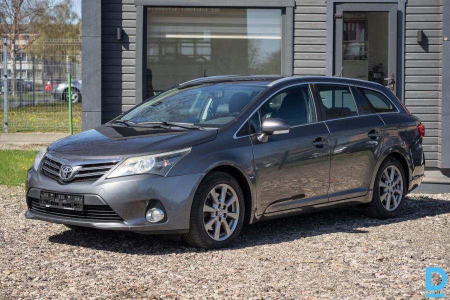 Pelēks Toyota Avensis 2012 Liepāja, ar dzinēja tilpumu 2.20 L un nobraukumu 288 tūkst. km par 6200 €, foto 3 vietnē AUTOMOTO.COM.LV