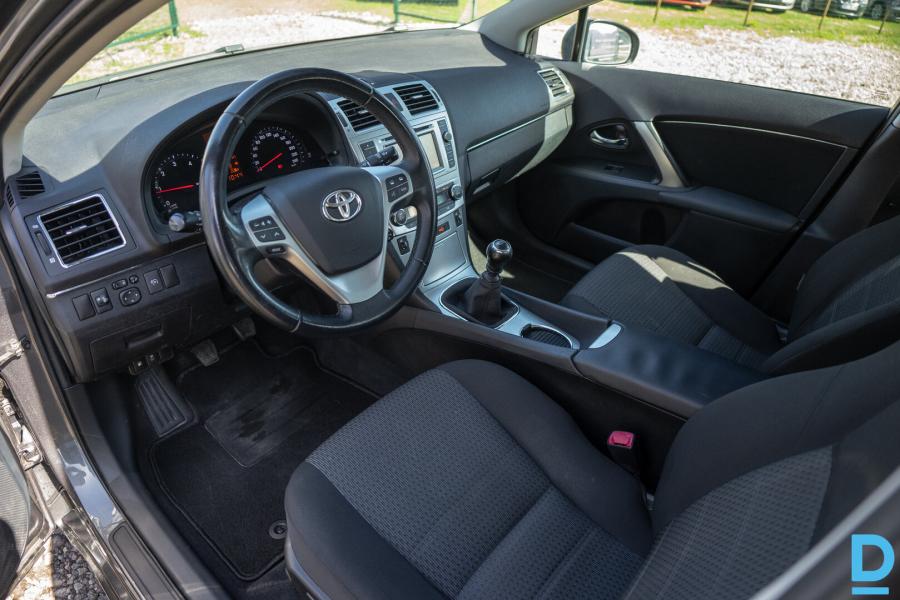 Pelēks Toyota Avensis 2012 Liepāja, ar dzinēja tilpumu 2.20 L un nobraukumu 288 tūkst. km par 6200 €, foto 6 vietnē AUTOMOTO.COM.LV