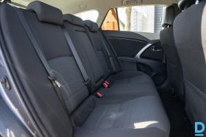 Pelēks Toyota Avensis 2012 Liepāja, ar dzinēja tilpumu 2.20 L un nobraukumu 288 tūkst. km par 6200 €, foto 7 vietnē AUTOMOTO.COM.LV