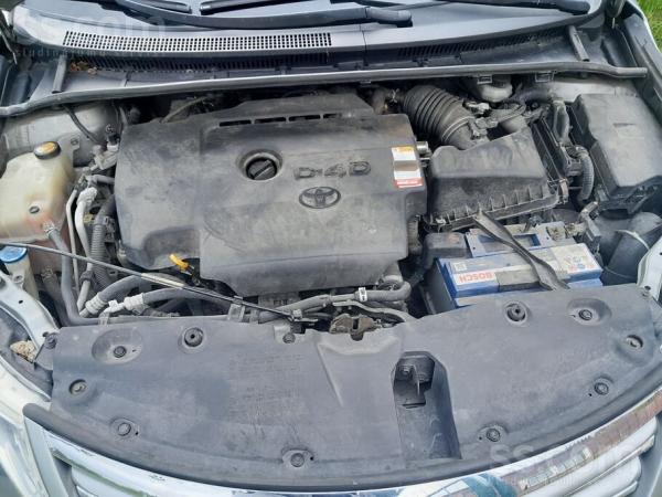 Grey Toyota Avensis 2012 in Riga, with an engine capacity of 2.20 L and mileage of 200 thousand km for 3800 €, photo 6 on AUTOMOTO.COM.LV