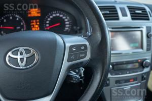 Pelēks Toyota Avensis 2012 Liepāja, ar dzinēja tilpumu 2.20 L un nobraukumu 288 tūkst. km par 6200 €, foto 21 vietnē AUTOMOTO.COM.LV
