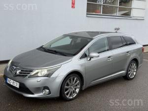 Серый Тойота Авенсис 2012 в Рига, объемом двигателя 2.20 л и пробегом 350 тыс. км за 5000 €, фото  на AUTOMOTO.COM.LV