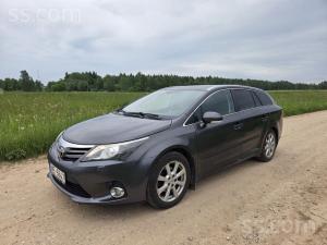 Grey Toyota Avensis 2012 in Cesis, with an engine capacity of 2.00 L and mileage of 354 thousand km for 4350 €, photo  on AUTOMOTO.COM.LV