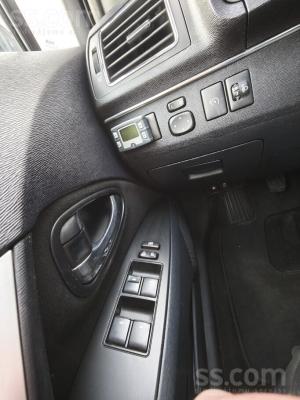 Pelēks Toyota Avensis 2012 Cēsis, ar dzinēja tilpumu 2.00 L un nobraukumu 354 tūkst. km par 4350 €, foto 13 vietnē AUTOMOTO.COM.LV