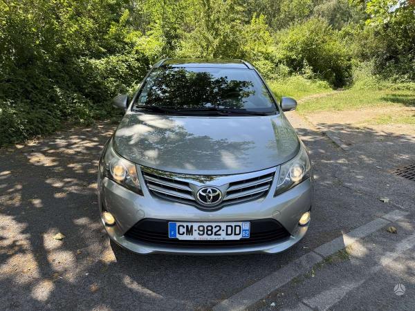 Серый Тойота Авенсис 2012 в Каунас, объемом двигателя 2.00 л и пробегом 147 тыс. км за 4700 €, фото 7 на AUTOMOTO.COM.LV