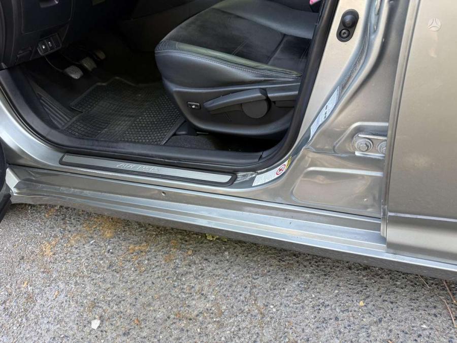 Pelēks Toyota Avensis 2012 Kauņa, ar dzinēja tilpumu 2.00 L un nobraukumu 147 tūkst. km par 4700 €, foto 15 vietnē AUTOMOTO.COM.LV