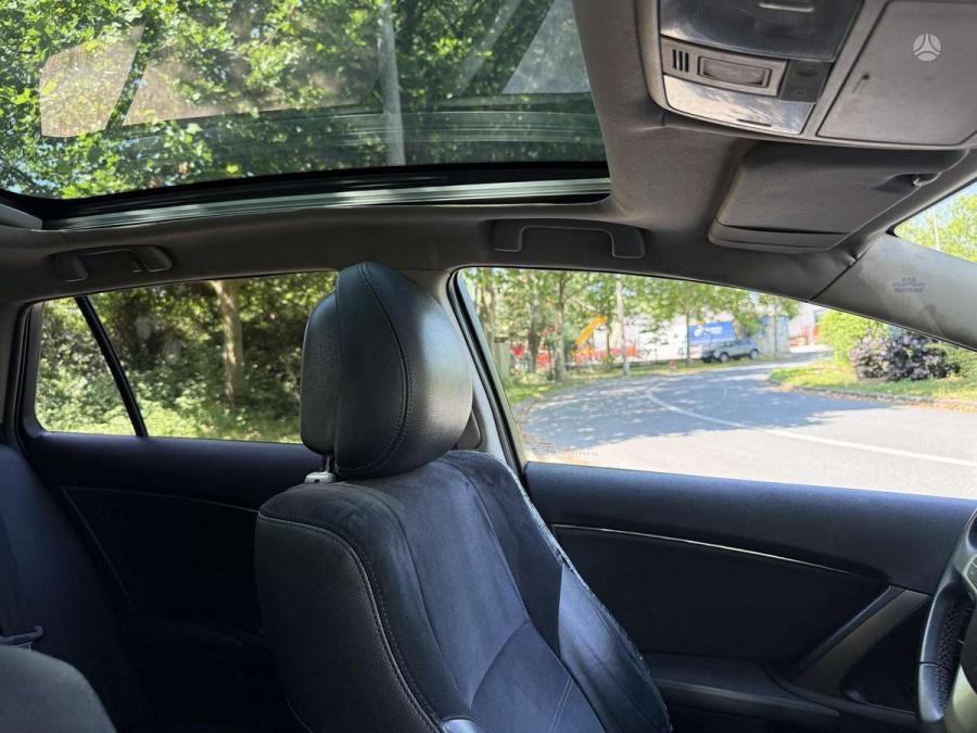 Pelēks Toyota Avensis 2012 Kauņa, ar dzinēja tilpumu 2.00 L un nobraukumu 147 tūkst. km par 4700 €, foto 23 vietnē AUTOMOTO.COM.LV