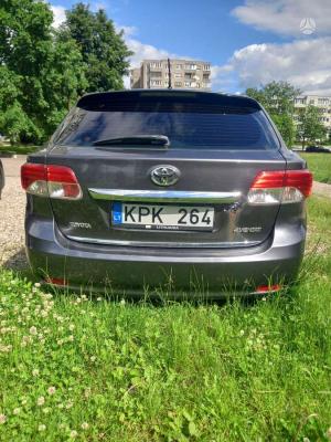 Pelēks Toyota Avensis 2012 Viļņa, ar dzinēja tilpumu 2.00 L un nobraukumu 330 tūkst. km par 4500 €, foto 7 vietnē AUTOMOTO.COM.LV
