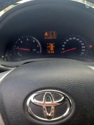 Pelēks Toyota Avensis 2012 Viļņa, ar dzinēja tilpumu 2.00 L un nobraukumu 330 tūkst. km par 4500 €, foto 8 vietnē AUTOMOTO.COM.LV