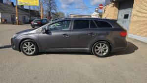 Grey Toyota Avensis 2012 in Riga, with an engine capacity of 2.00 L and mileage of 276 thousand km for 6350 €, photo 14 on AUTOMOTO.COM.LV