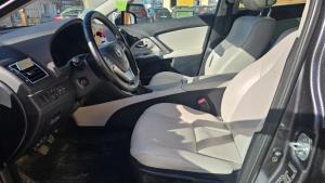 Grey Toyota Avensis 2012 in Riga, with an engine capacity of 2.00 L and mileage of 276 thousand km for 6350 €, photo 21 on AUTOMOTO.COM.LV