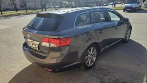 Pelēks Toyota Avensis 2012 Rīga, ar dzinēja tilpumu 2.00 L un nobraukumu 276 tūkst. km par 5950 €, foto 6 vietnē AUTOMOTO.COM.LV