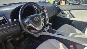 Pelēks Toyota Avensis 2012 Rīga, ar dzinēja tilpumu 2.00 L un nobraukumu 276 tūkst. km par 5950 €, foto 12 vietnē AUTOMOTO.COM.LV