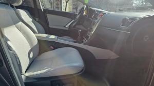 Pelēks Toyota Avensis 2012 Rīga, ar dzinēja tilpumu 2.00 L un nobraukumu 276 tūkst. km par 5950 €, foto 24 vietnē AUTOMOTO.COM.LV