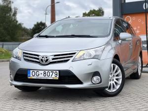 Grey Toyota Avensis 2012 in Jekabpils, with an engine capacity of 2.00 L and mileage of 286 thousand km for 6390 €, photo  on AUTOMOTO.COM.LV