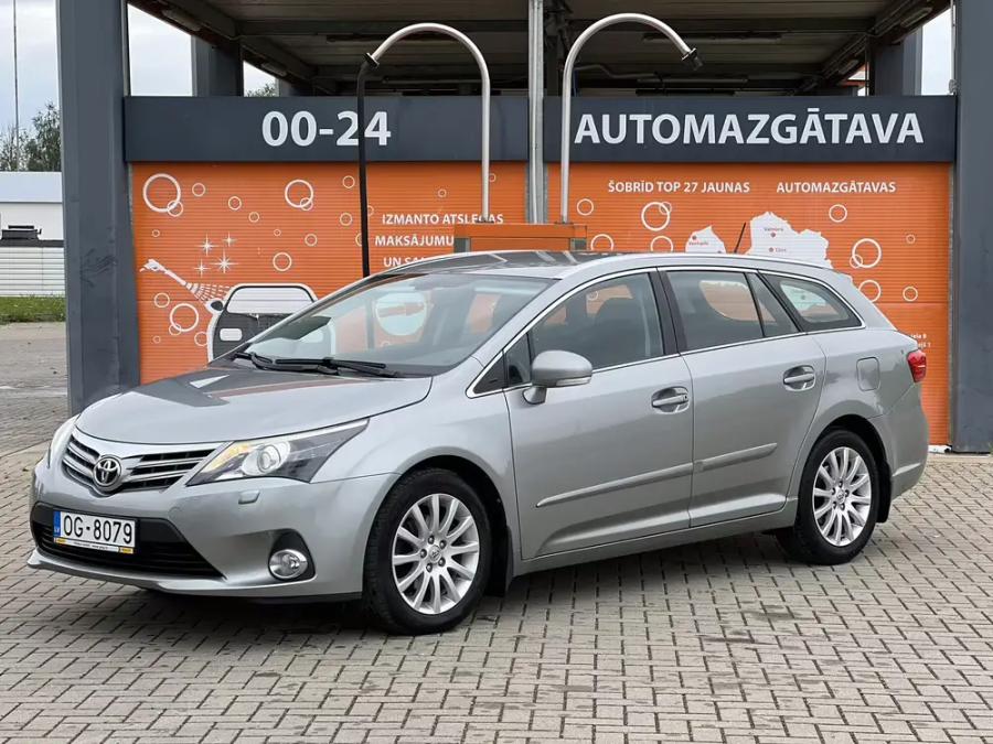 Grey Toyota Avensis 2012 in Jekabpils, with an engine capacity of 2.00 L and mileage of 286 thousand km for 6390 €, photo 11 on AUTOMOTO.COM.LV