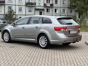 Grey Toyota Avensis 2012 in Jekabpils, with an engine capacity of 2.00 L and mileage of 286 thousand km for 6390 €, photo 13 on AUTOMOTO.COM.LV