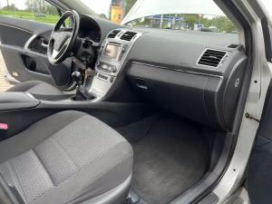 Grey Toyota Avensis 2012 in Jekabpils, with an engine capacity of 2.00 L and mileage of 286 thousand km for 6390 €, photo 16 on AUTOMOTO.COM.LV