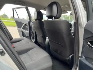 Grey Toyota Avensis 2012 in Jekabpils, with an engine capacity of 2.00 L and mileage of 286 thousand km for 6390 €, photo 17 on AUTOMOTO.COM.LV