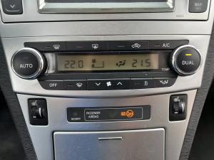 Grey Toyota Avensis 2012 in Jekabpils, with an engine capacity of 2.00 L and mileage of 286 thousand km for 6390 €, photo 23 on AUTOMOTO.COM.LV