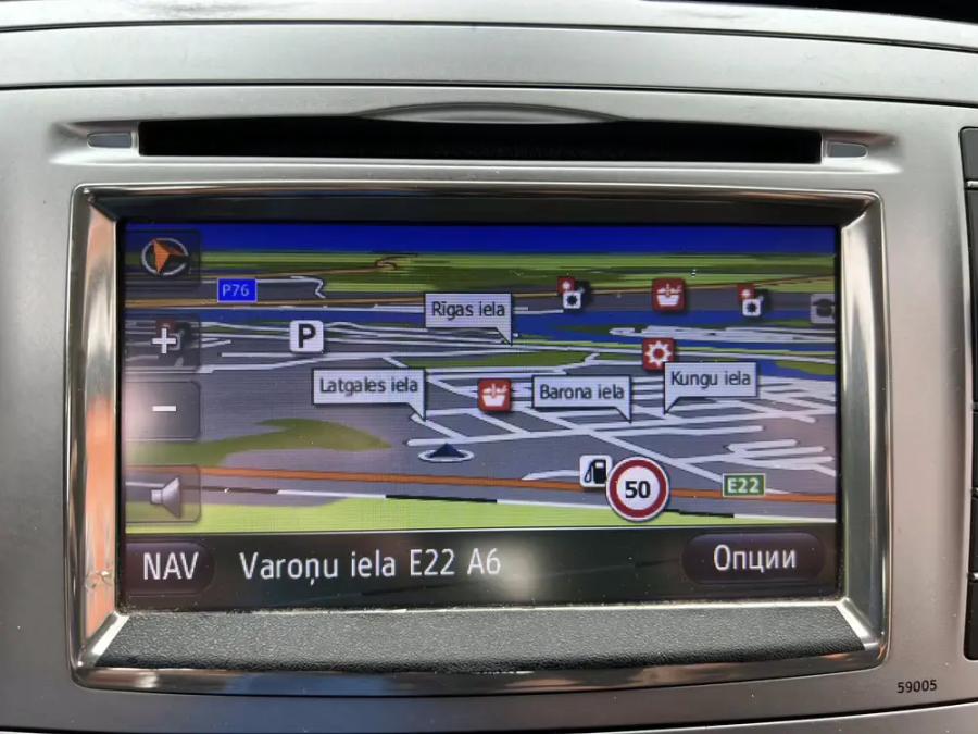 Grey Toyota Avensis 2012 in Jekabpils, with an engine capacity of 2.00 L and mileage of 286 thousand km for 6390 €, photo 25 on AUTOMOTO.COM.LV