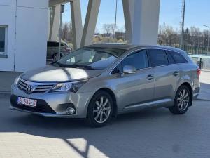 Pelēks Toyota Avensis 2012 Rēzekne, ar dzinēja tilpumu 2.00 L un nobraukumu 279 tūkst. km par 5500 €, foto 3 vietnē AUTOMOTO.COM.LV