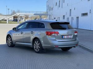 Pelēks Toyota Avensis 2012 Rēzekne, ar dzinēja tilpumu 2.00 L un nobraukumu 279 tūkst. km par 5500 €, foto 5 vietnē AUTOMOTO.COM.LV