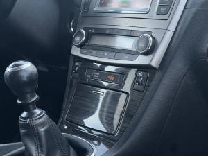 Pelēks Toyota Avensis 2012 Rēzekne, ar dzinēja tilpumu 2.00 L un nobraukumu 279 tūkst. km par 5500 €, foto 12 vietnē AUTOMOTO.COM.LV