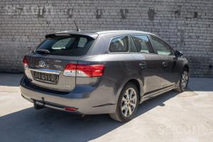 Серый Тойота Авенсис 2012 в Лиепая, объемом двигателя 2.20 л и пробегом 288 тыс. км за 6200 €, фото 5 на AUTOMOTO.COM.LV