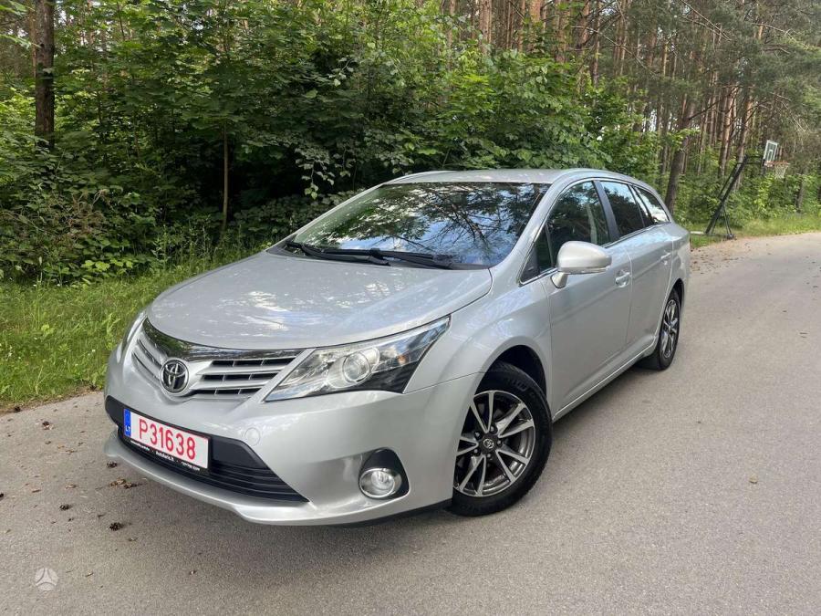Pelēks Toyota Avensis 2012 Viļņa, ar dzinēja tilpumu 1.60 L un nobraukumu 236 tūkst. km par 7450 €, foto 1 vietnē AUTOMOTO.COM.LV