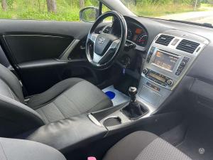 Pelēks Toyota Avensis 2012 Viļņa, ar dzinēja tilpumu 1.60 L un nobraukumu 236 tūkst. km par 7450 €, foto 16 vietnē AUTOMOTO.COM.LV