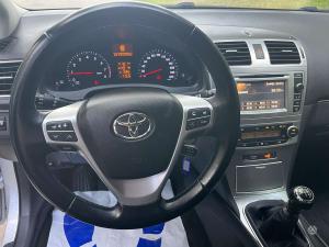 Pelēks Toyota Avensis 2012 Viļņa, ar dzinēja tilpumu 1.60 L un nobraukumu 236 tūkst. km par 7450 €, foto 27 vietnē AUTOMOTO.COM.LV