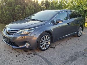 Pelēks Toyota Avensis 2012 Ukmergė, ar dzinēja tilpumu 1.80 L un nobraukumu 246 tūkst. km par 6250 €, foto  vietnē AUTOMOTO.COM.LV