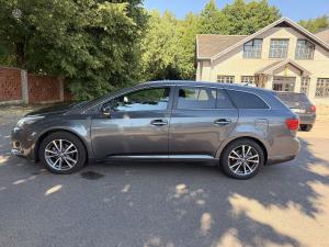 Grey Toyota Avensis 2012 in Taurage, with an engine capacity of 2.00 L and mileage of 267 thousand km for 5100 €, photo 8 on AUTOMOTO.COM.LV