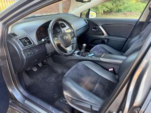 Grey Toyota Avensis 2012 in Taurage, with an engine capacity of 2.00 L and mileage of 267 thousand km for 5100 €, photo 10 on AUTOMOTO.COM.LV
