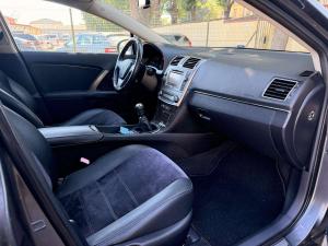 Grey Toyota Avensis 2012 in Taurage, with an engine capacity of 2.00 L and mileage of 267 thousand km for 5100 €, photo 11 on AUTOMOTO.COM.LV