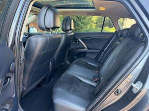 Grey Toyota Avensis 2012 in Taurage, with an engine capacity of 2.00 L and mileage of 267 thousand km for 5100 €, photo 15 on AUTOMOTO.COM.LV