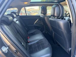 Grey Toyota Avensis 2012 in Taurage, with an engine capacity of 2.00 L and mileage of 267 thousand km for 5100 €, photo 16 on AUTOMOTO.COM.LV