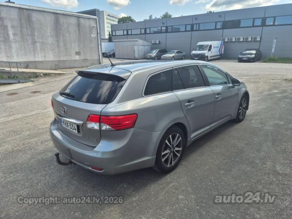 Grey Toyota Avensis 2012 in Parnu, with an engine capacity of 2.00 L and mileage of 354 thousand km for 4200 €, photo 4 on AUTOMOTO.COM.LV