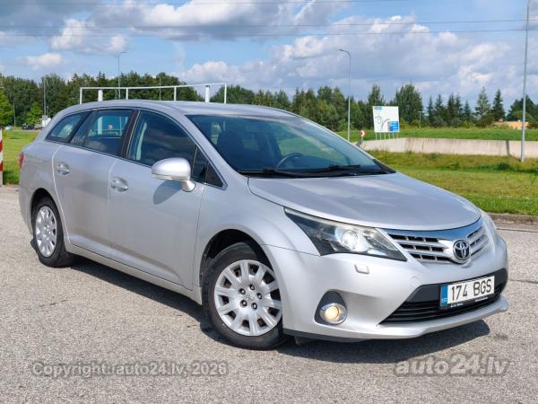 Pelēks Toyota Avensis 2012 Tartu, ar dzinēja tilpumu 1.80 L un nobraukumu 277 tūkst. km par 3999 €, foto 4 vietnē AUTOMOTO.COM.LV