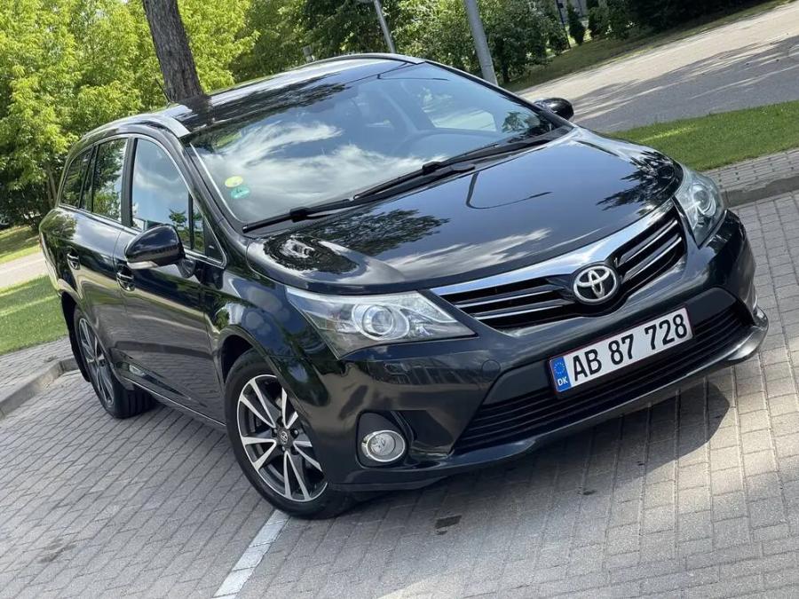 Pelēks Toyota Avensis 2012 Jūrmala, ar dzinēja tilpumu 2.00 L un nobraukumu 233 tūkst. km par 5250 €, foto 1 vietnē AUTOMOTO.COM.LV