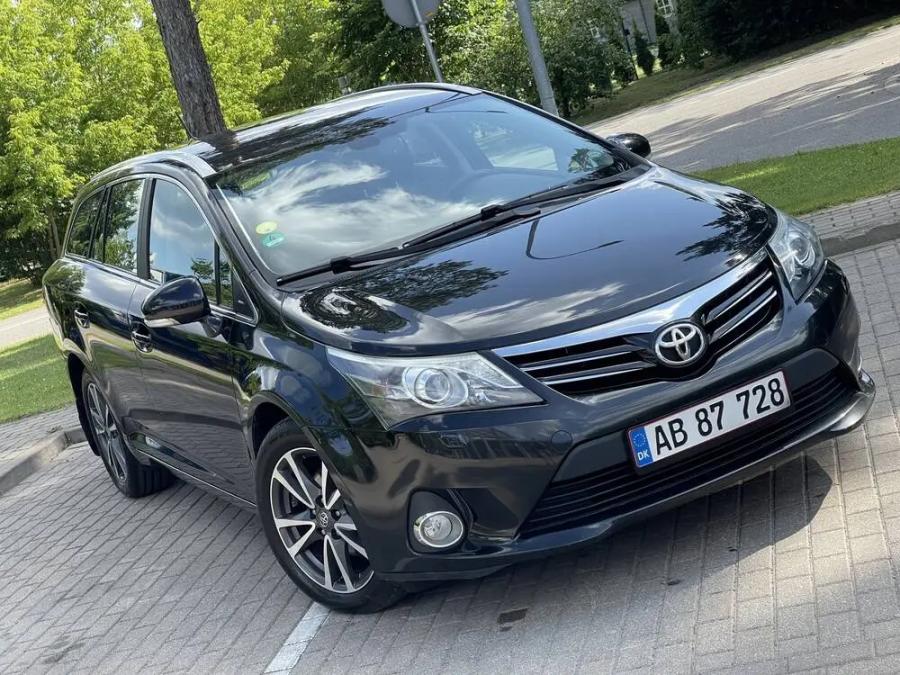 Pelēks Toyota Avensis 2012 Jūrmala, ar dzinēja tilpumu 2.00 L un nobraukumu 233 tūkst. km par 5250 €, foto 3 vietnē AUTOMOTO.COM.LV