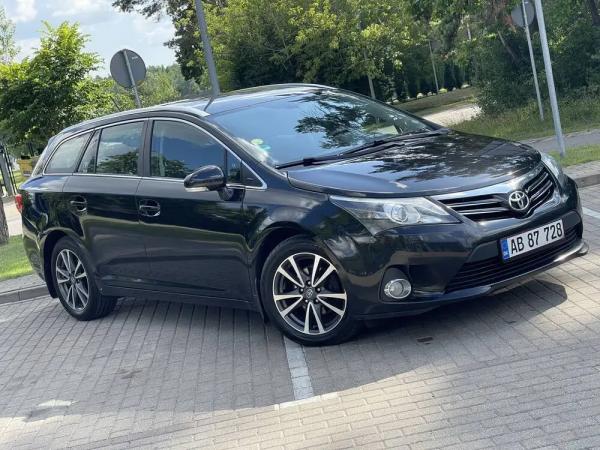 Pelēks Toyota Avensis 2012 Jūrmala, ar dzinēja tilpumu 2.00 L un nobraukumu 233 tūkst. km par 5250 €, foto 6 vietnē AUTOMOTO.COM.LV