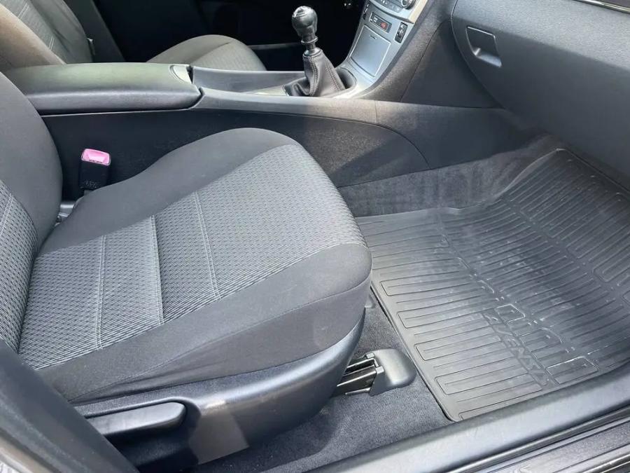 Pelēks Toyota Avensis 2012 Jūrmala, ar dzinēja tilpumu 2.00 L un nobraukumu 233 tūkst. km par 5250 €, foto 31 vietnē AUTOMOTO.COM.LV