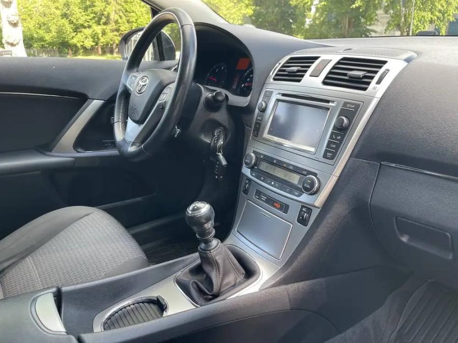 Pelēks Toyota Avensis 2012 Jūrmala, ar dzinēja tilpumu 2.00 L un nobraukumu 233 tūkst. km par 5250 €, foto 32 vietnē AUTOMOTO.COM.LV