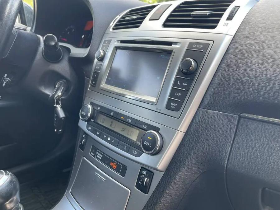 Pelēks Toyota Avensis 2012 Jūrmala, ar dzinēja tilpumu 2.00 L un nobraukumu 233 tūkst. km par 5250 €, foto 33 vietnē AUTOMOTO.COM.LV