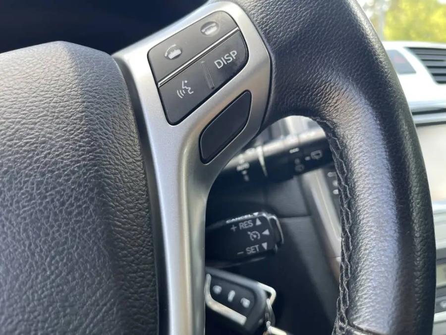Pelēks Toyota Avensis 2012 Jūrmala, ar dzinēja tilpumu 2.00 L un nobraukumu 233 tūkst. km par 5250 €, foto 35 vietnē AUTOMOTO.COM.LV