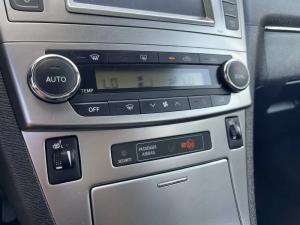 Pelēks Toyota Avensis 2012 Jūrmala, ar dzinēja tilpumu 2.00 L un nobraukumu 233 tūkst. km par 5250 €, foto 36 vietnē AUTOMOTO.COM.LV