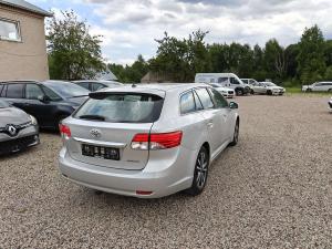 Pelēks Toyota Avensis 2012 Viļņa, ar dzinēja tilpumu 2.00 L un nobraukumu 393 tūkst. km par 3400 €, foto 8 vietnē AUTOMOTO.COM.LV